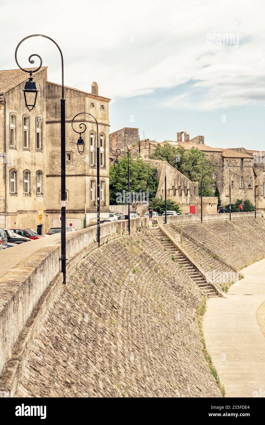 Historic waterfront arles hi-res stock photography and images - Alamy