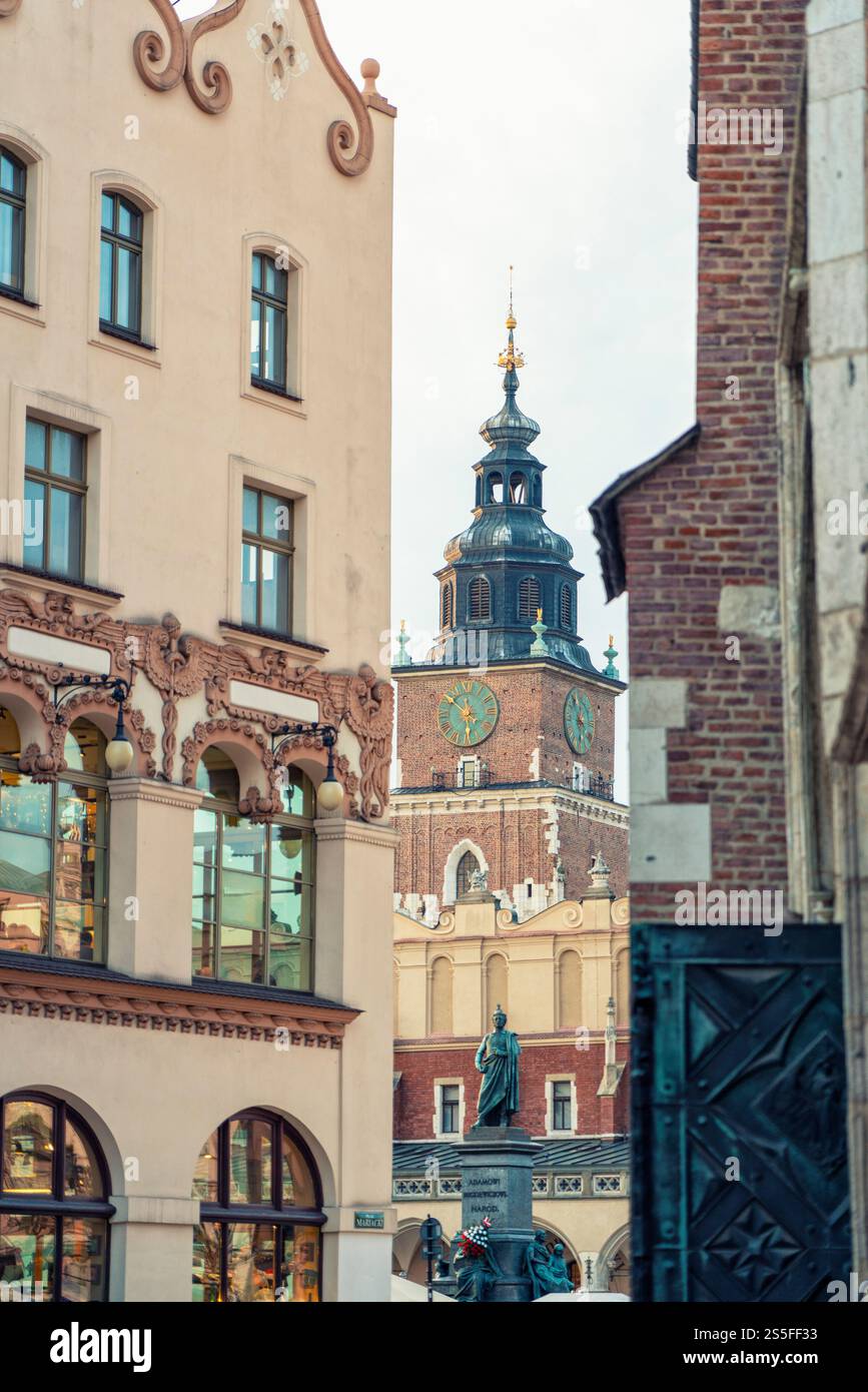 Clock tower between two buildings hi-res stock photography and images ...