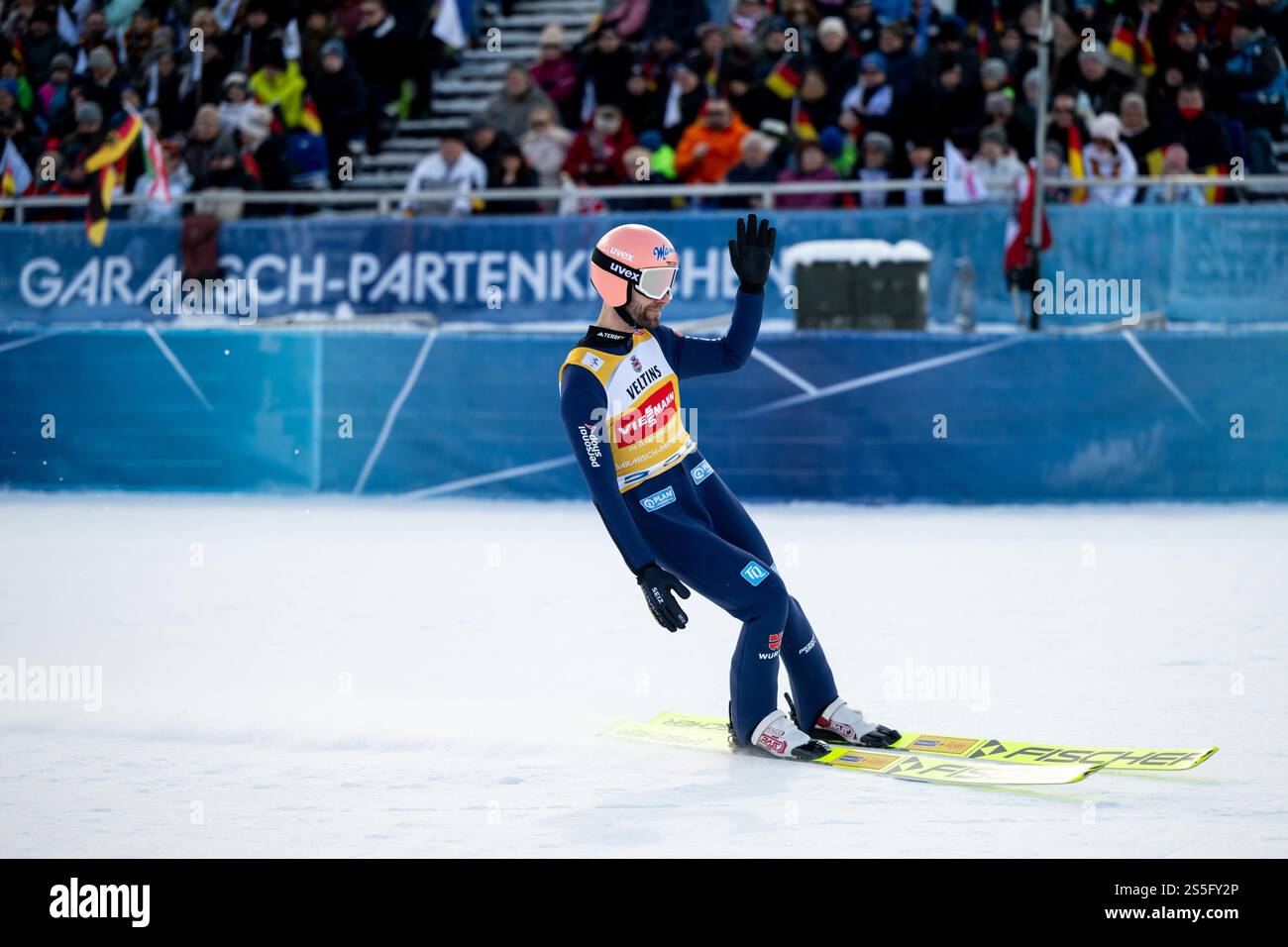 PASCHKE Pius (Deutschland) winkt im Ziel, GER, FIS Viessmann Skisprung ...