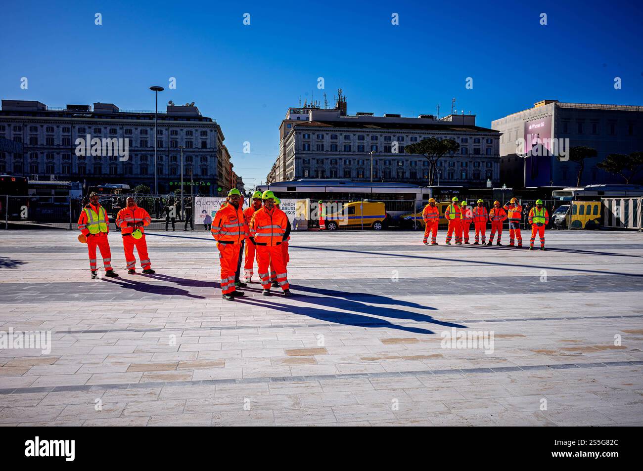 Inaugurated Piazzale dei Cinquecento for the Jubilee ROME, ITALY ...