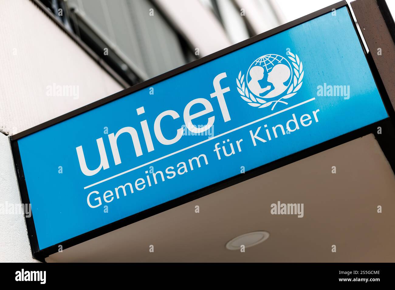 Munich, Germany. 10th Jan, 2025. The lettering "unicef - Together for ...
