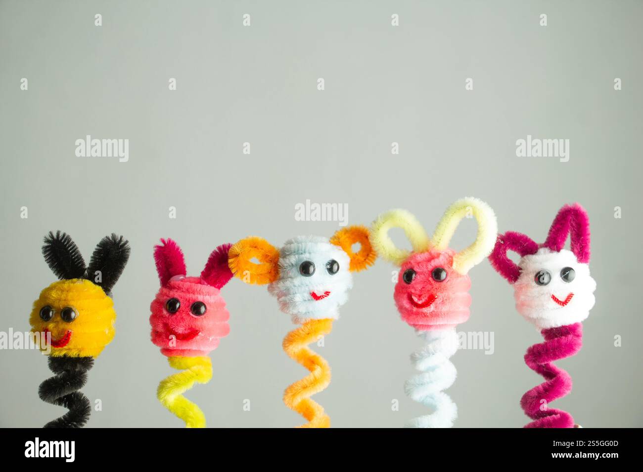 Finger Puppets with Pipe Cleaners, Pipe cleaner animal collection ...