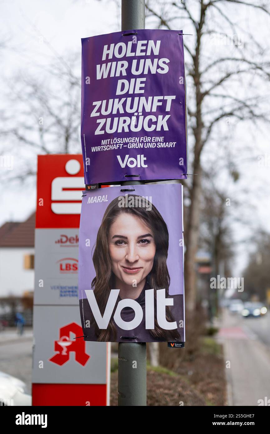 Muenchen GER, Themenbild, Wahlplakate zur Bundestagswahl in Deutschland 2025, 14.01.2025 ...