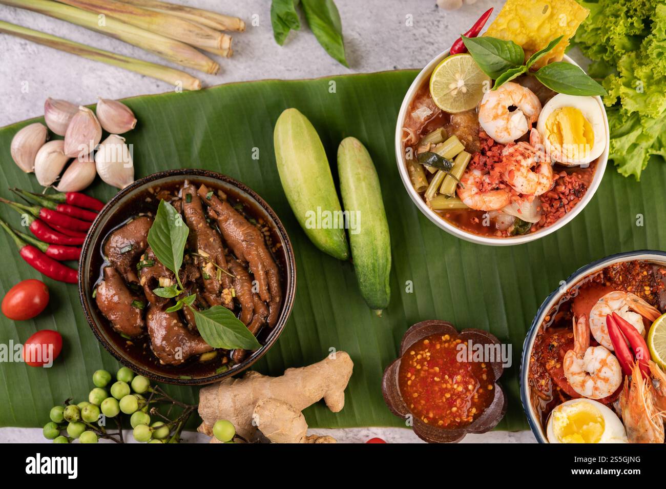 Chicken feet hi-res stock photography and images - Alamy