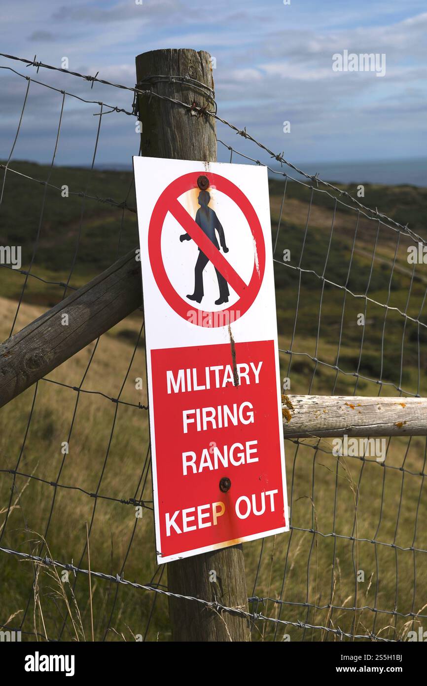 No Access Sign for Ministry of Defence ( MOD ) Lulworth Firing Range ...