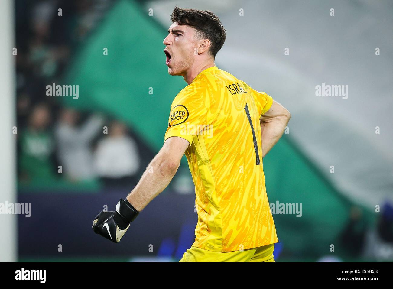 Lisbon, Portugal. 05th Nov, 2024. Franco ISRAEL of Sporting celebrates ...