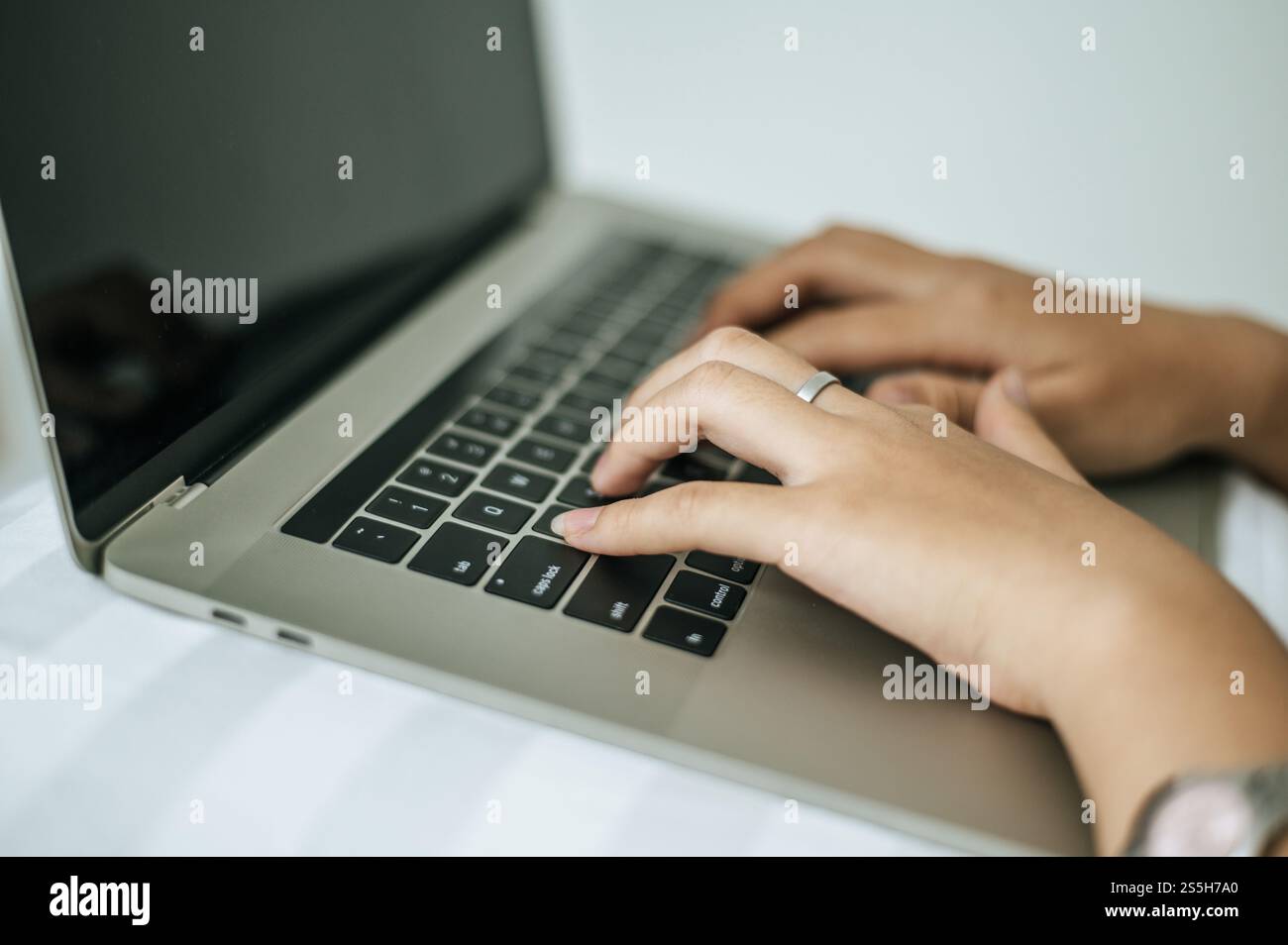 Business womans hands working typing hi-res stock photography and ...