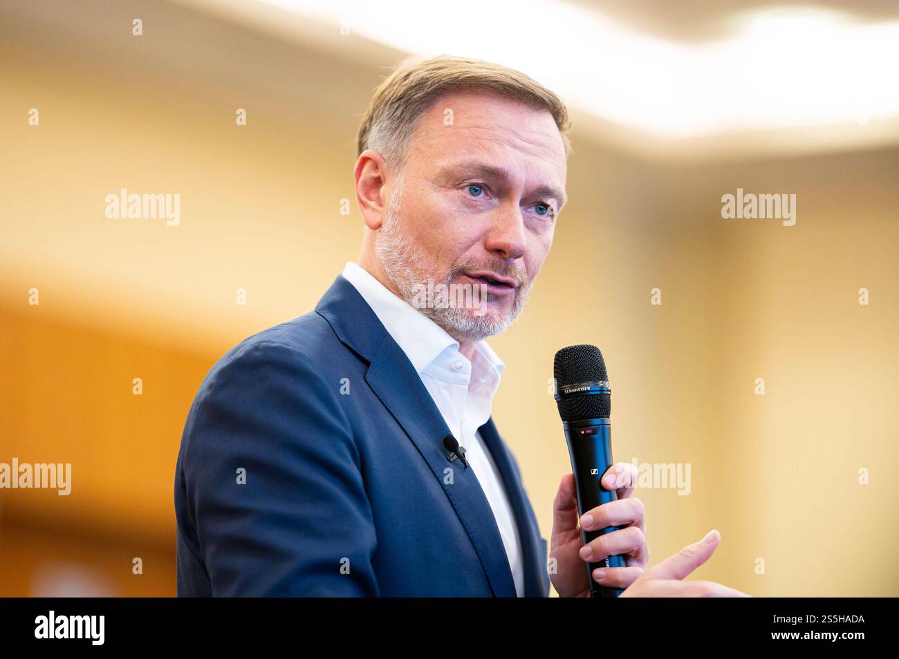 11.01.2025 - FDP-Bundesvorsitzender Christian Lindner während seiner ...