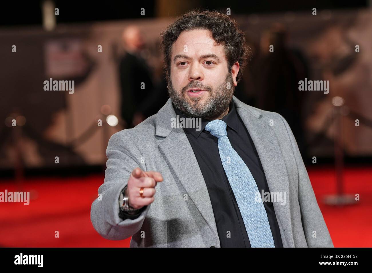Dan Fogler poses for photographers upon arrival at the premiere of the ...