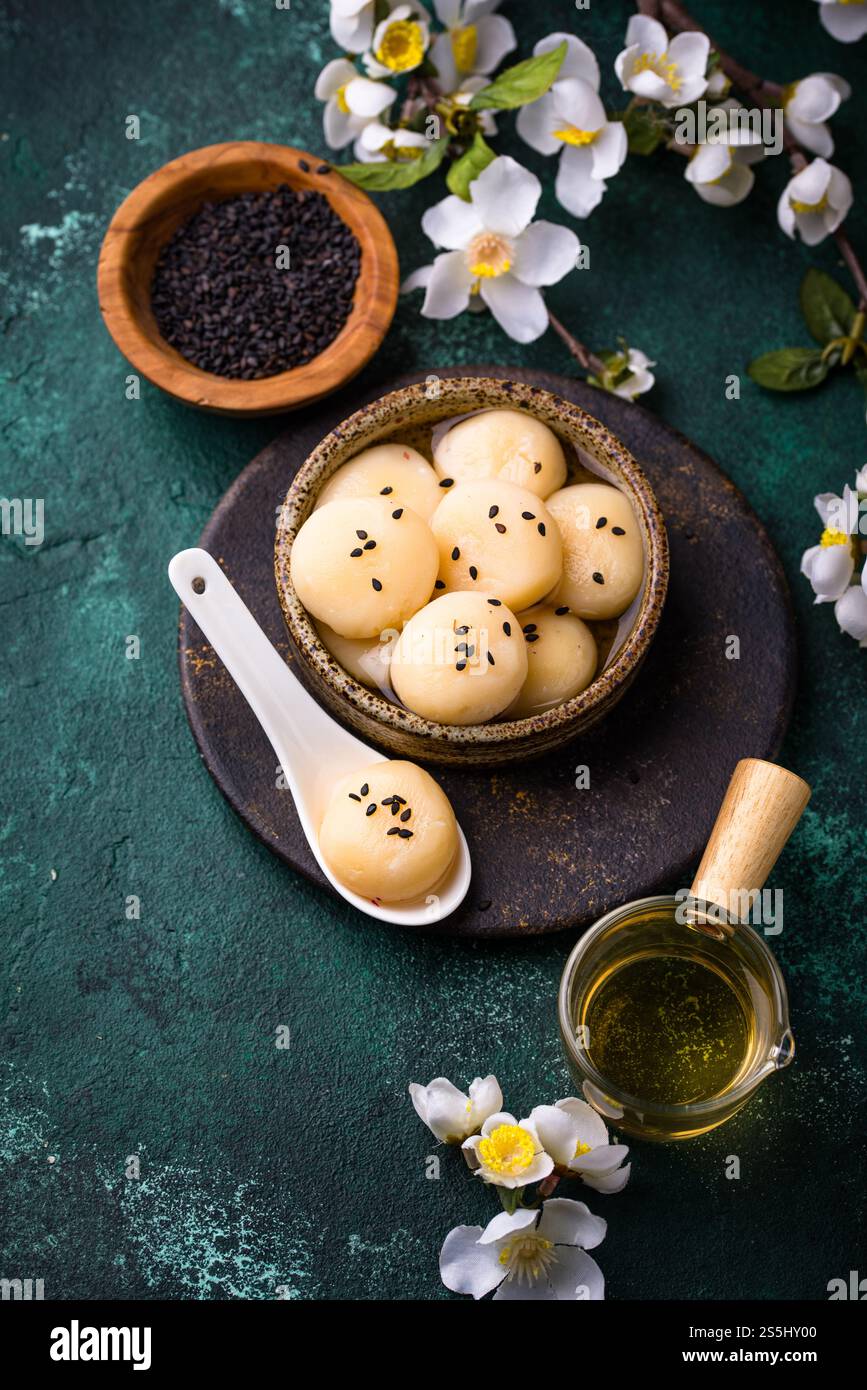 Tang yuan rice dumpling balls for Chinese lunar New year celebration ...