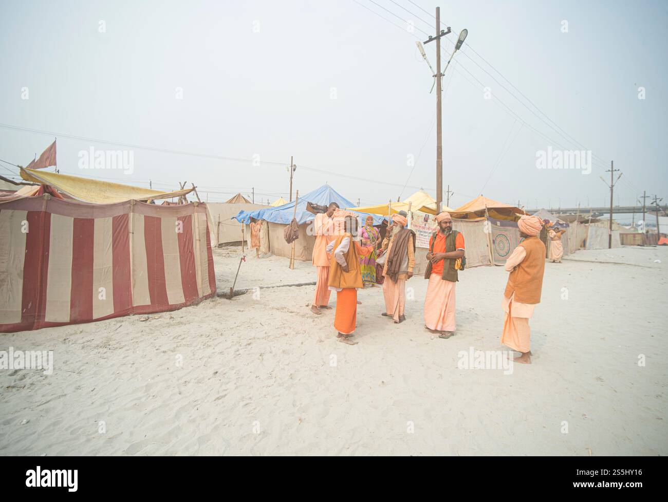 Maha Kumbh Mela, Prayagraj, India: Tent Village Stock Photo - Alamy