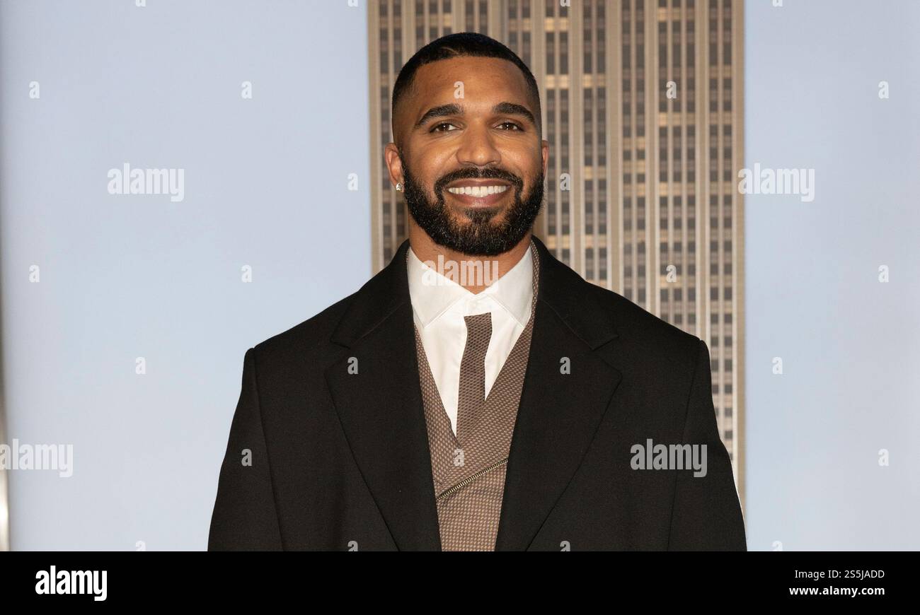 Tyler Lepley from the cast of Prime Video's "Harlem" visits the Empire ...
