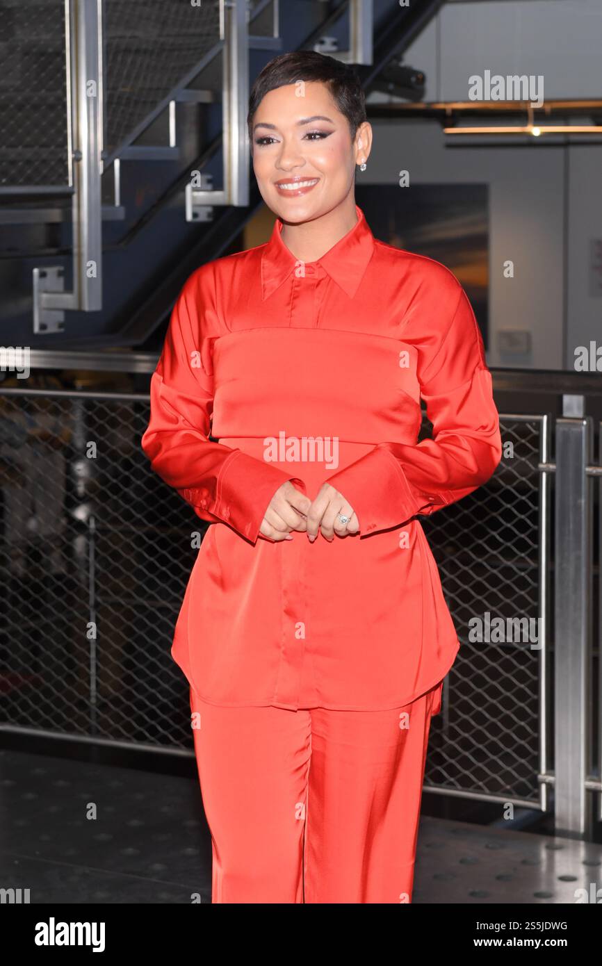 Grace Byers visits the Empire State Building to celebrate Prime Video's ...