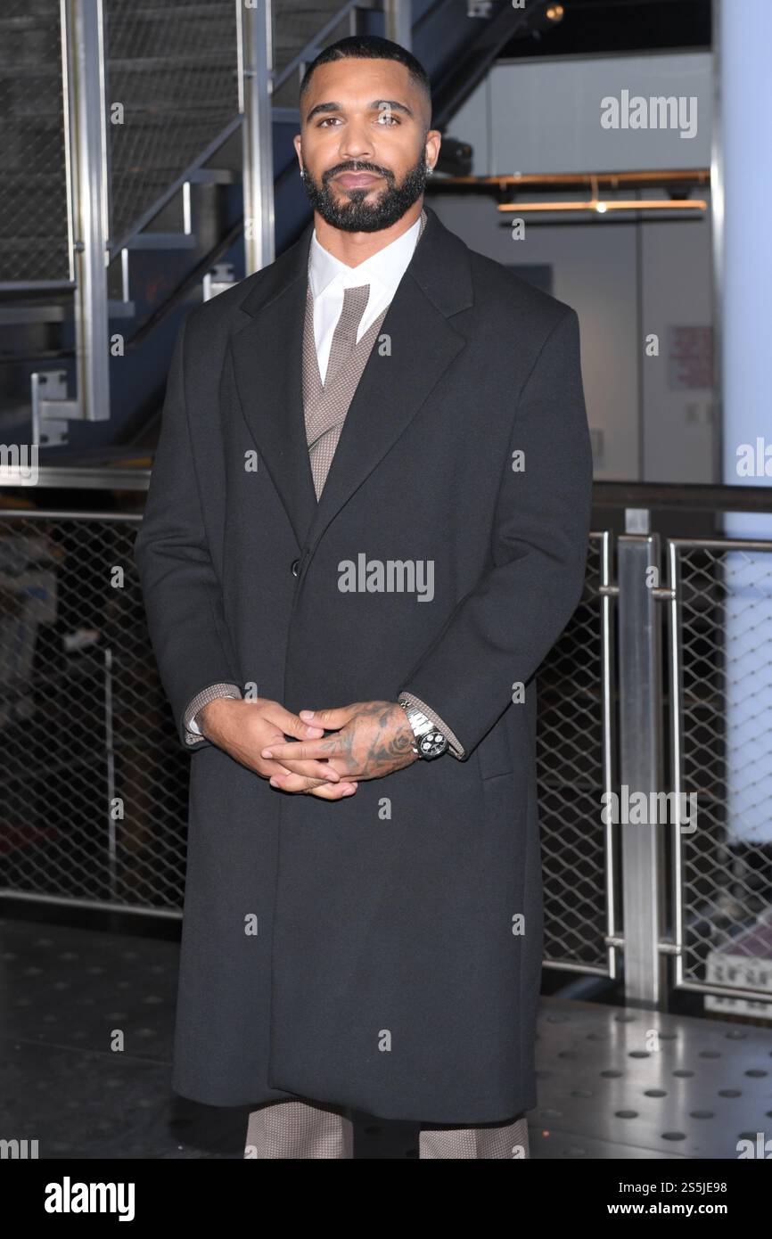 Tyler Lepley visits the Empire State Building to celebrate Prime Video ...