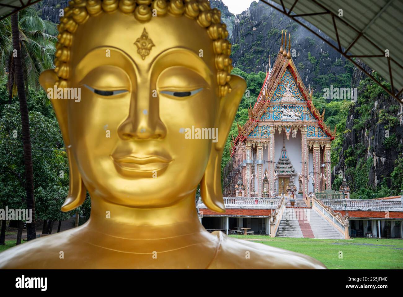 the Wat Khao Daeng Temple at the Village of Khao Daeng at the Hat Sam ...