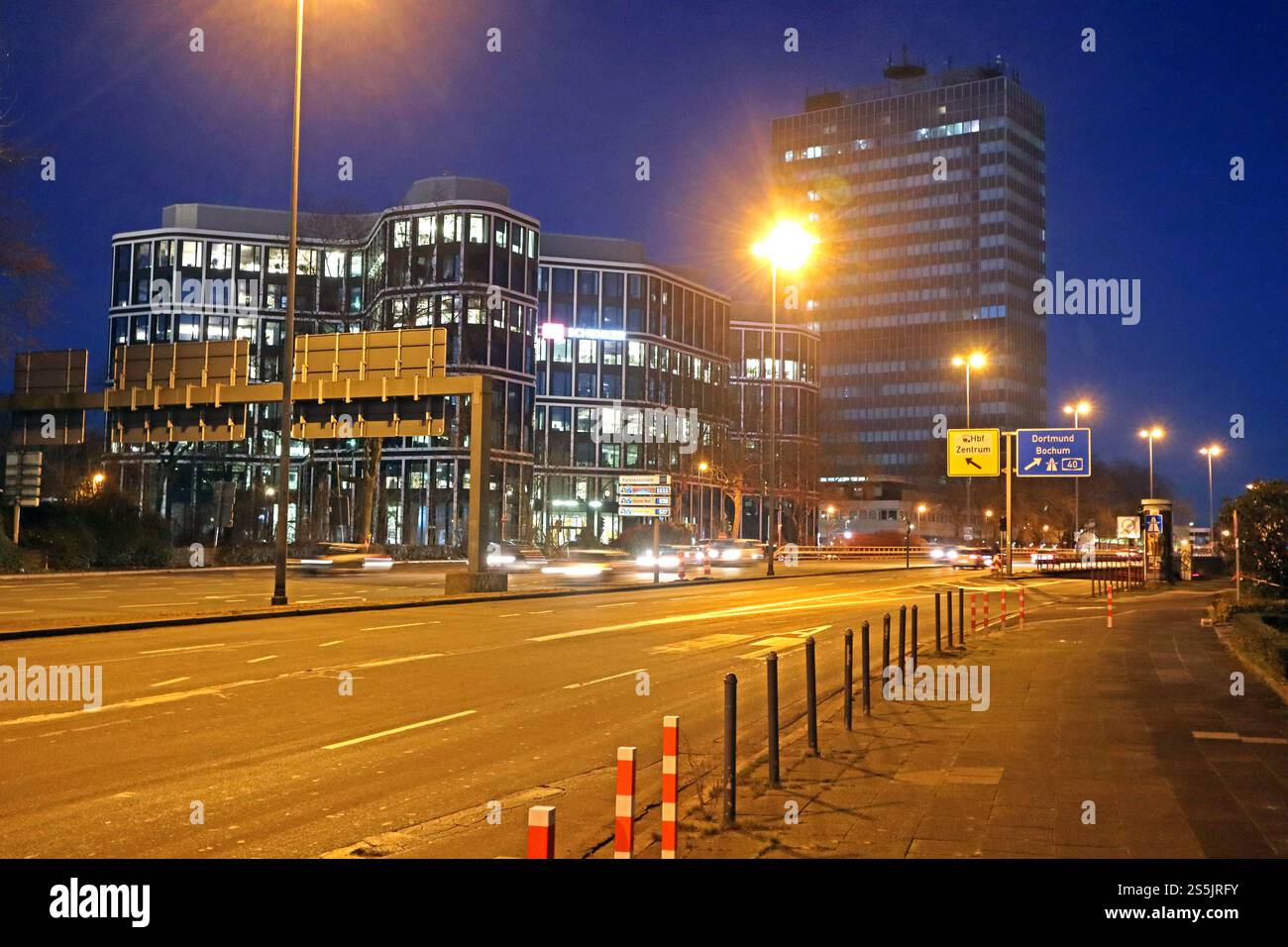 Wichtige Verkehrswege in der Innenstadt. Der Verkehrsknotenpunkt am ...