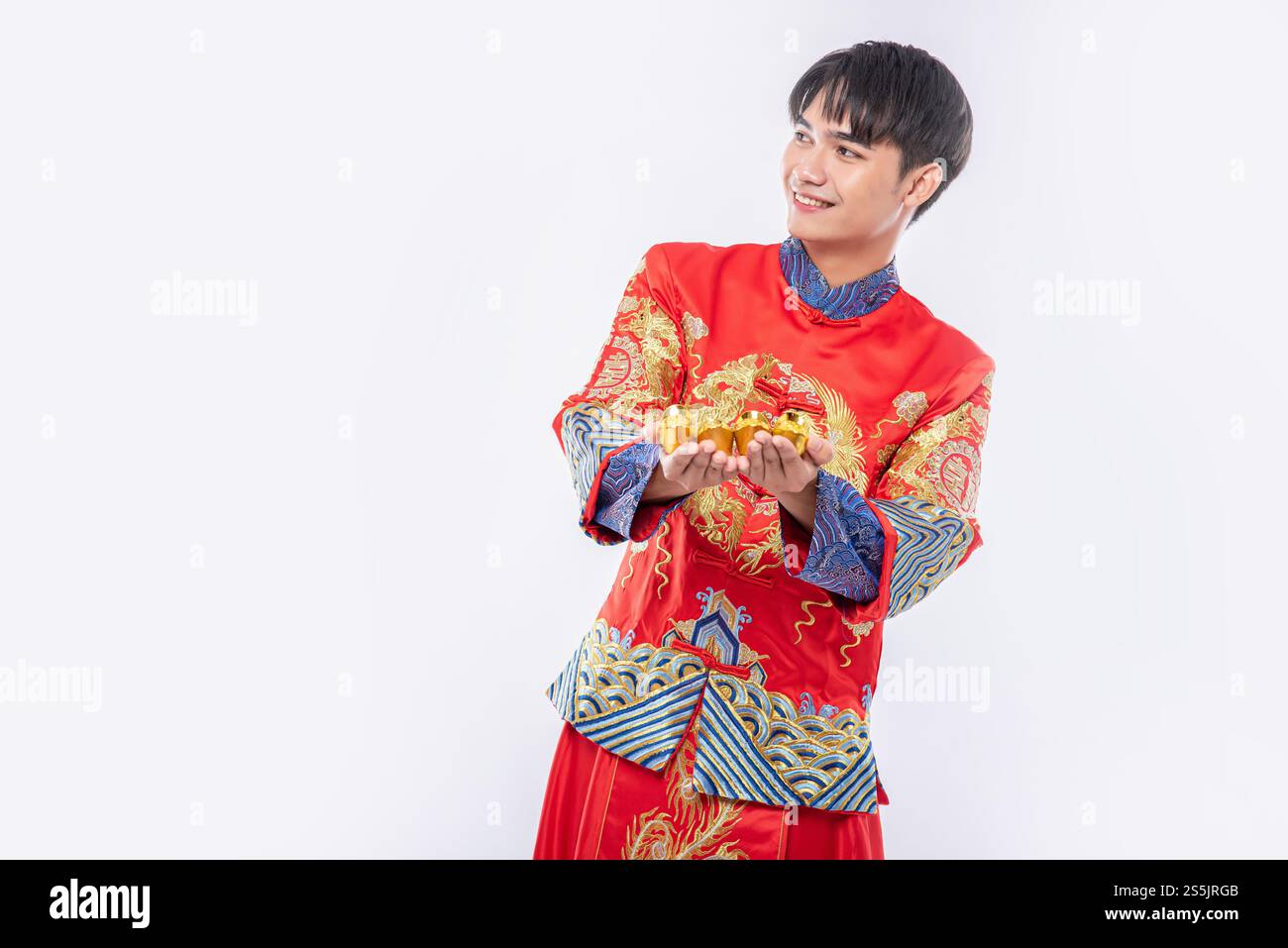 Man wear Cheongsam suit give gold to his relative for lucky in chinese ...