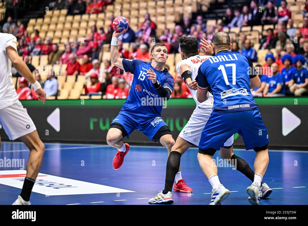 Herning, Denmark. 14th Jan, 2025. Simone Mengon of Italy during IHF Men ...