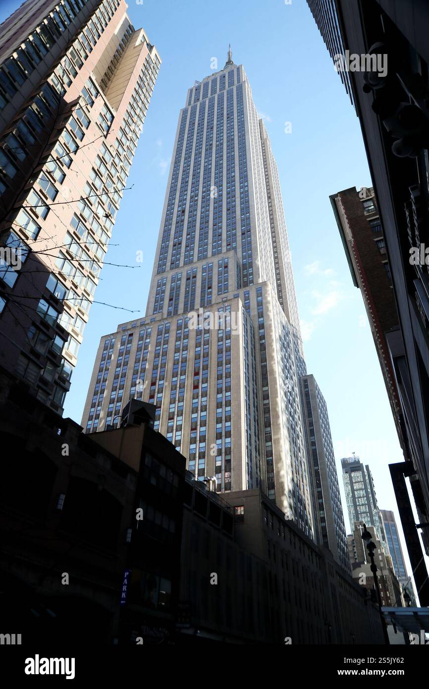 New York, NY, USA. 14th Jan, 2025. Atmosphere, exterior at the ...