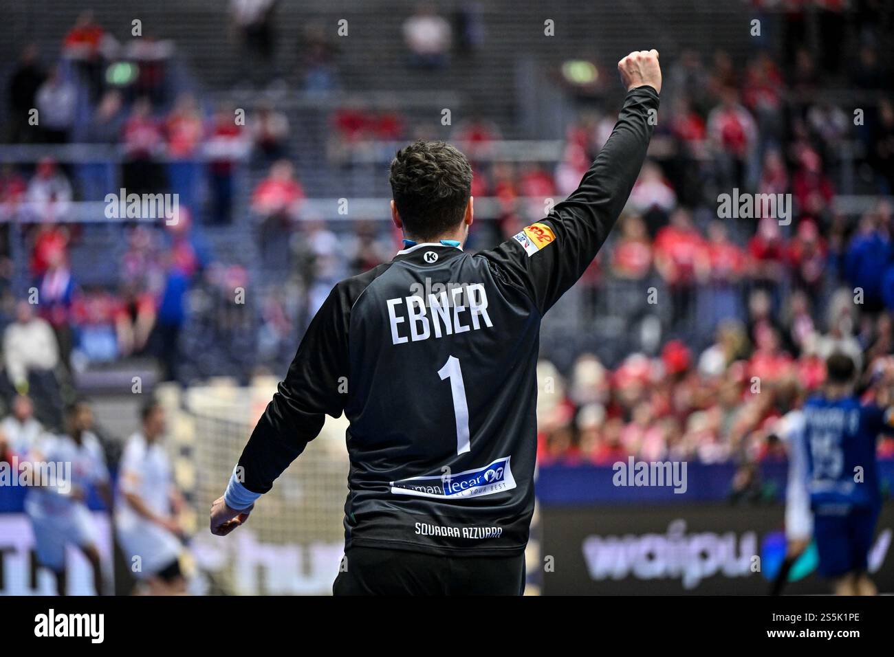 Herning, Denmark. 14th Jan, 2025. Domenico Ebner of Italy during IHF ...