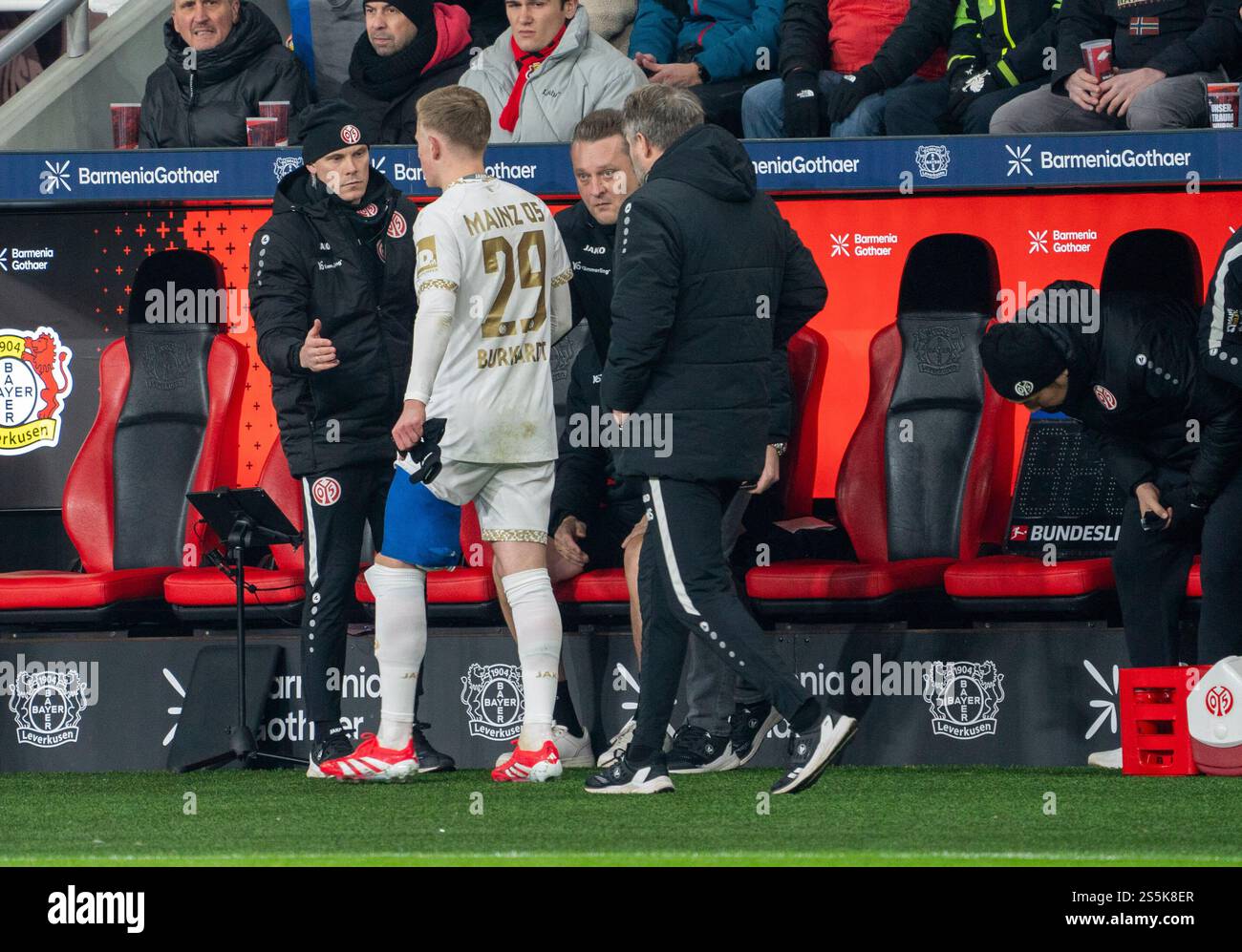 Leverkusen, Deutschland. 14th Jan, 2025. Jonathan Burkardt (FSV Mainz ...