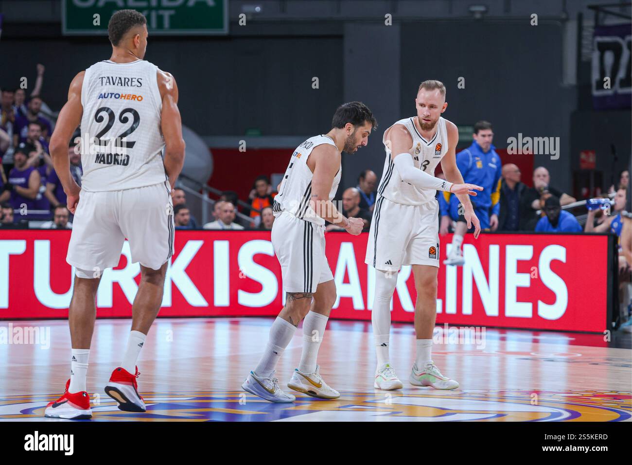 Madrid, Spain. 14th Jan, 2025. 14th January 2025; Movistar Arena; Madrid, Spain; Turkish ...