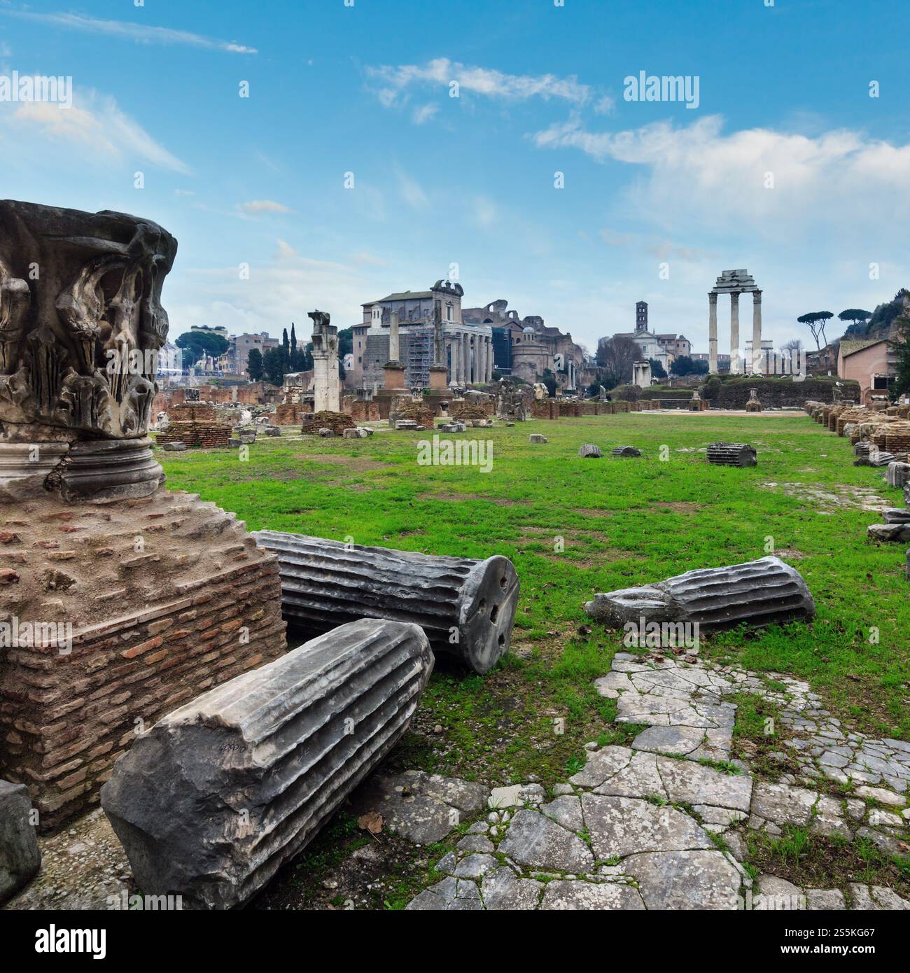 Old roman city in italy hi-res stock photography and images - Alamy