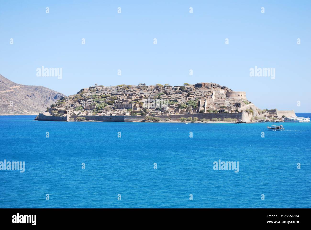 View of Spinalonga Island from the mainland Stock Photo - Alamy