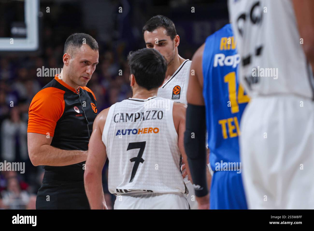 Madrid, Spain. 14th Jan, 2025. 14th January 2025; Movistar Arena; Madrid, Spain; Turkish ...