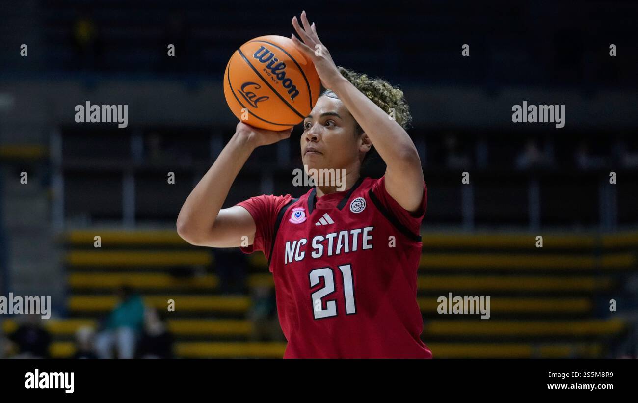 North Carolina State guard Madison Hayes shoots during the first half ...