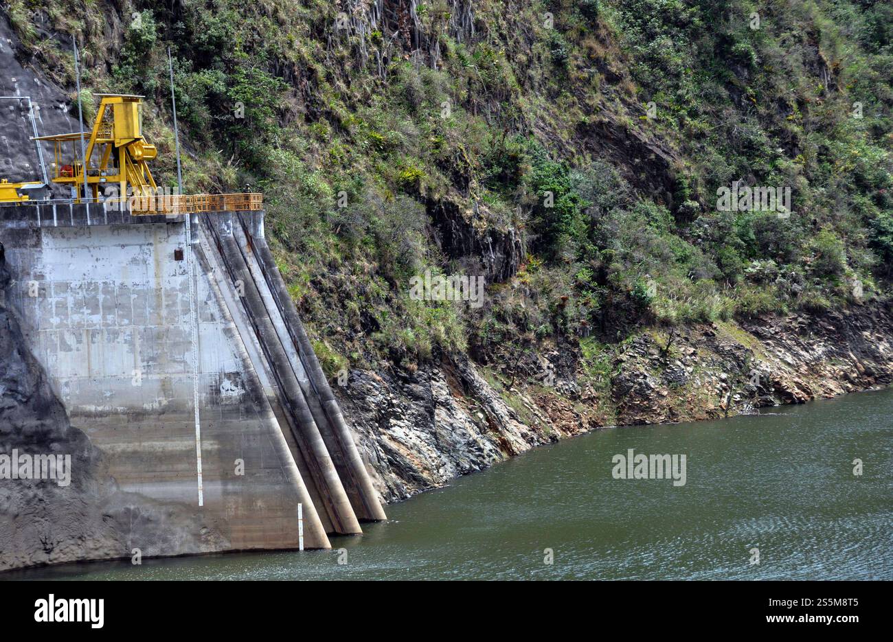 MAZAR HYDROELECTRIC BASIN Cuenca,Ecuador January 14, 2024 President ...