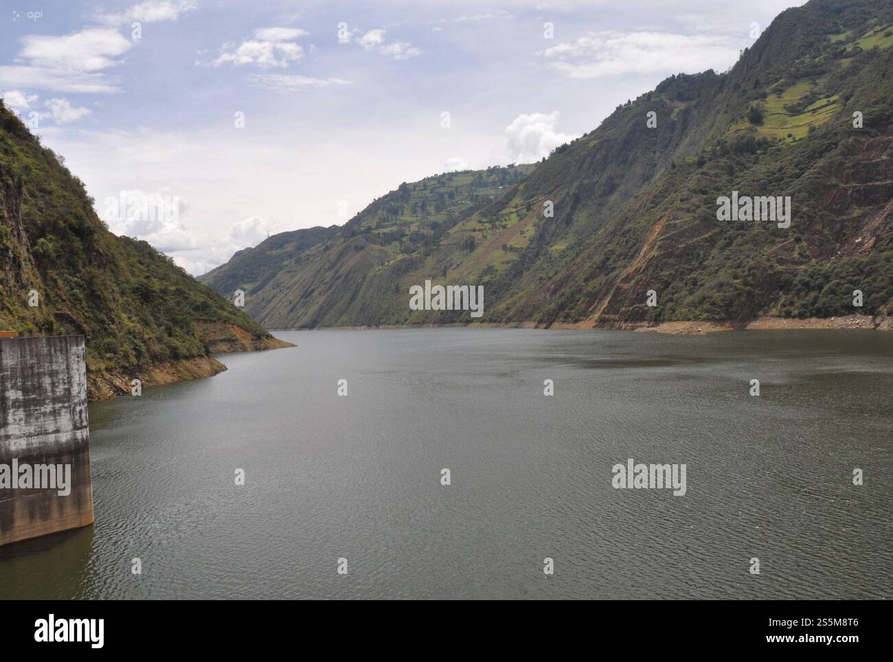 MAZAR HYDROELECTRIC BASIN Cuenca,Ecuador January 14, 2024 President ...