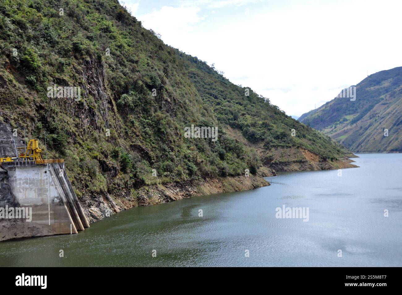 MAZAR HYDROELECTRIC BASIN Cuenca,Ecuador January 14, 2024 President ...