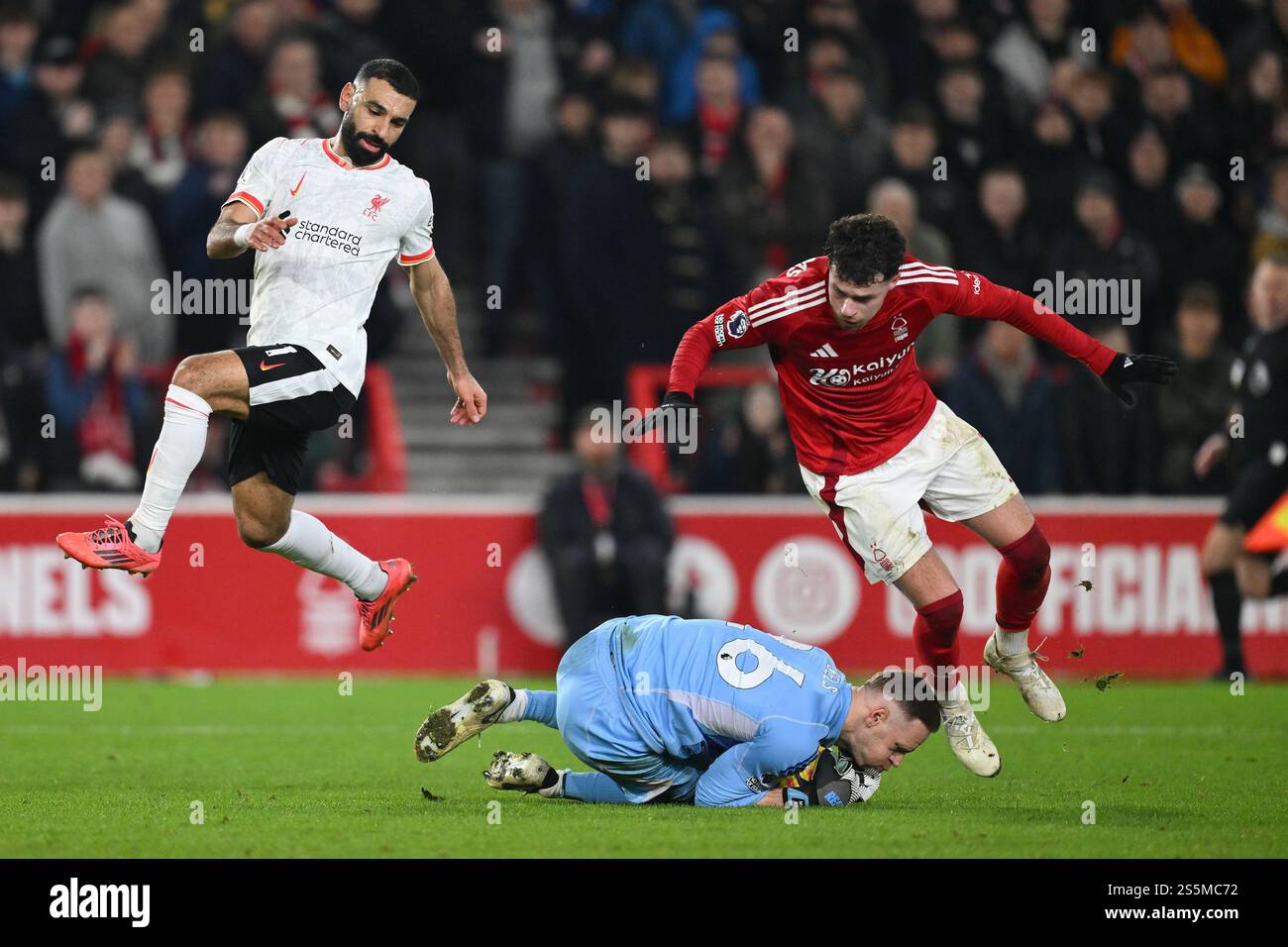 Matz Sels, Nottingham Forest goalkeeper saves the ball from Mohamed ...