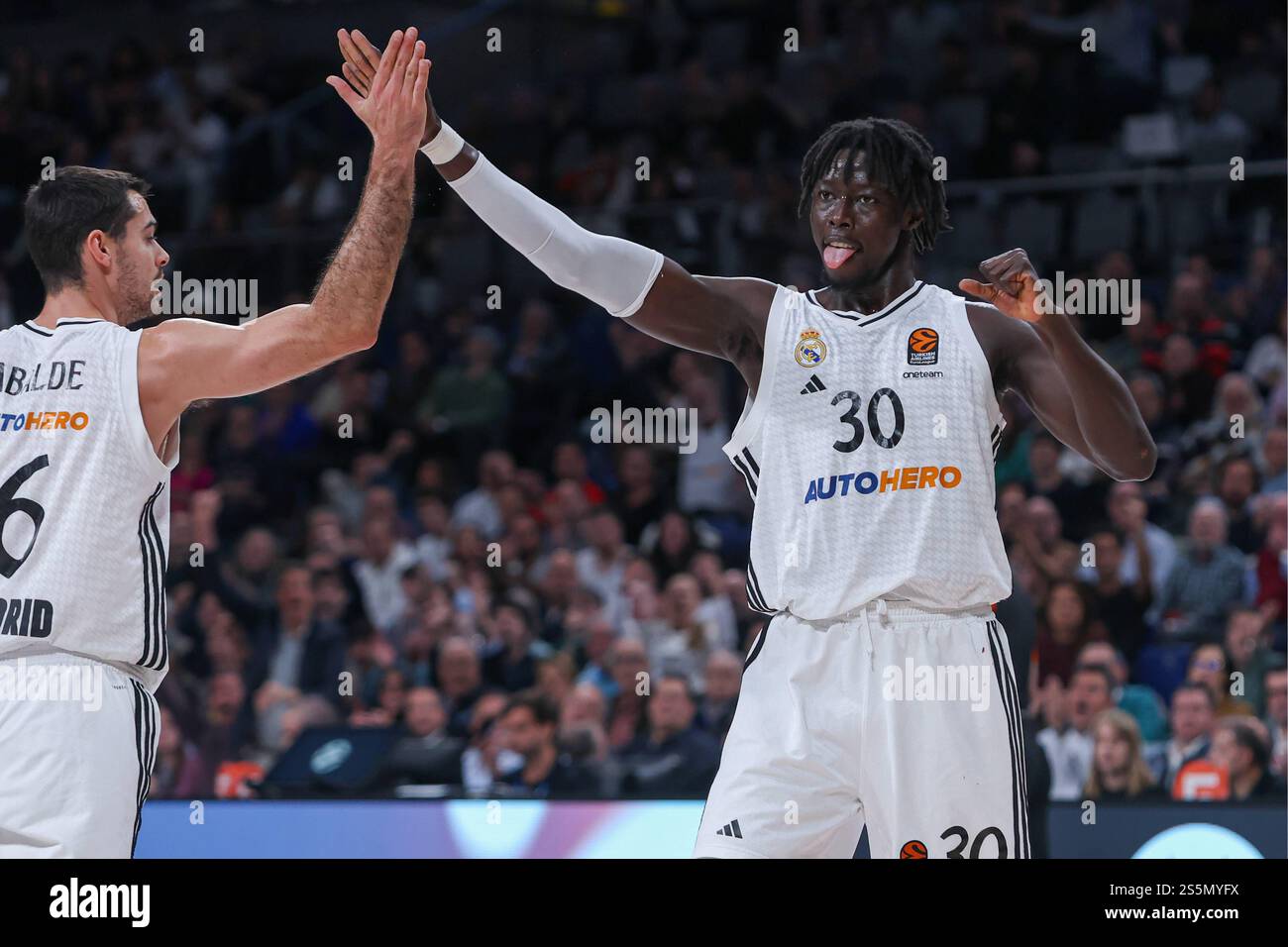 Madrid, Spain. 14th Jan, 2025. 14th January 2025; Movistar Arena; Madrid, Spain; Turkish ...