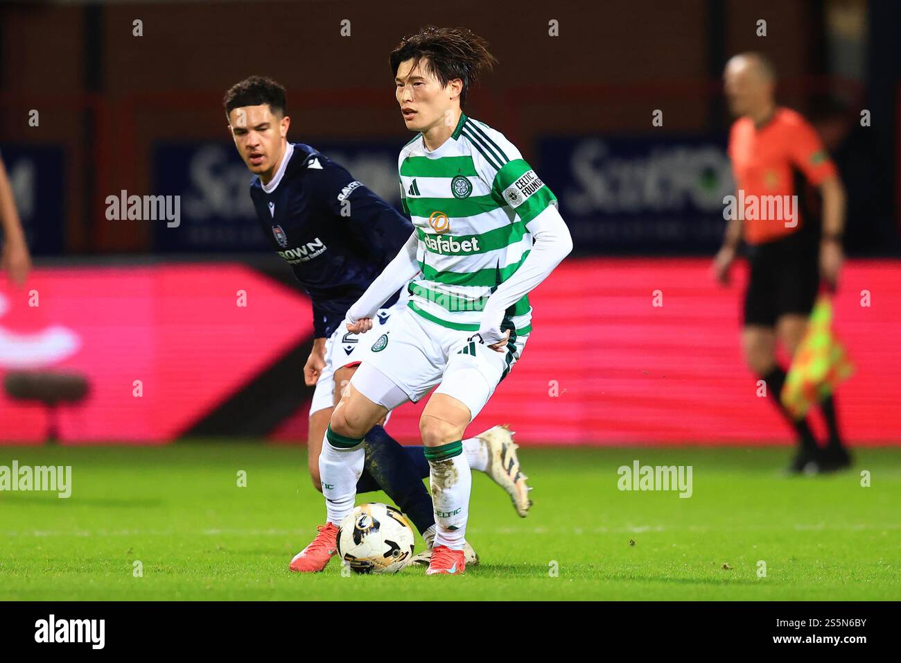 Dens Park, Dundee, UK. 14th Jan, 2025. Scottish Premiership Football ...