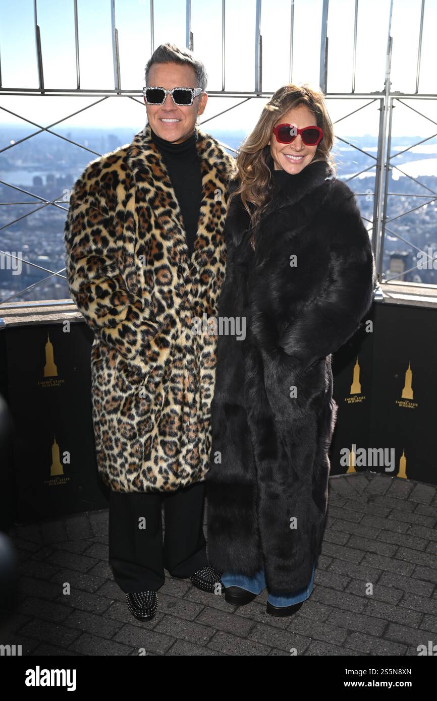 Robbie Williams and Ayda Field Stock Photo - Alamy