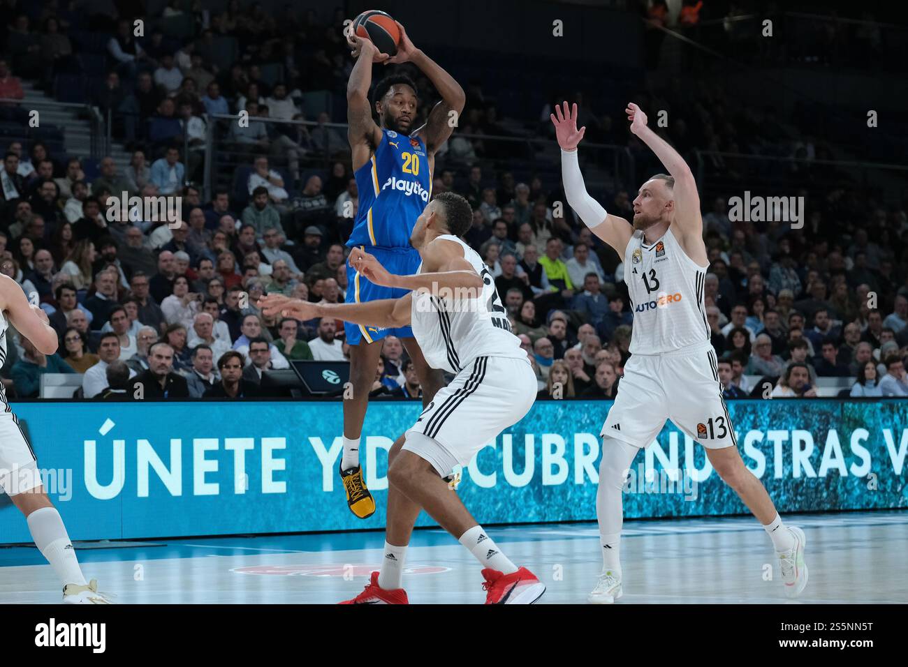 Madrid, Spain. 14th Jan, 2025. Levi Randolph of Maccabi Tel Aviv during the Turkish Airlines ...