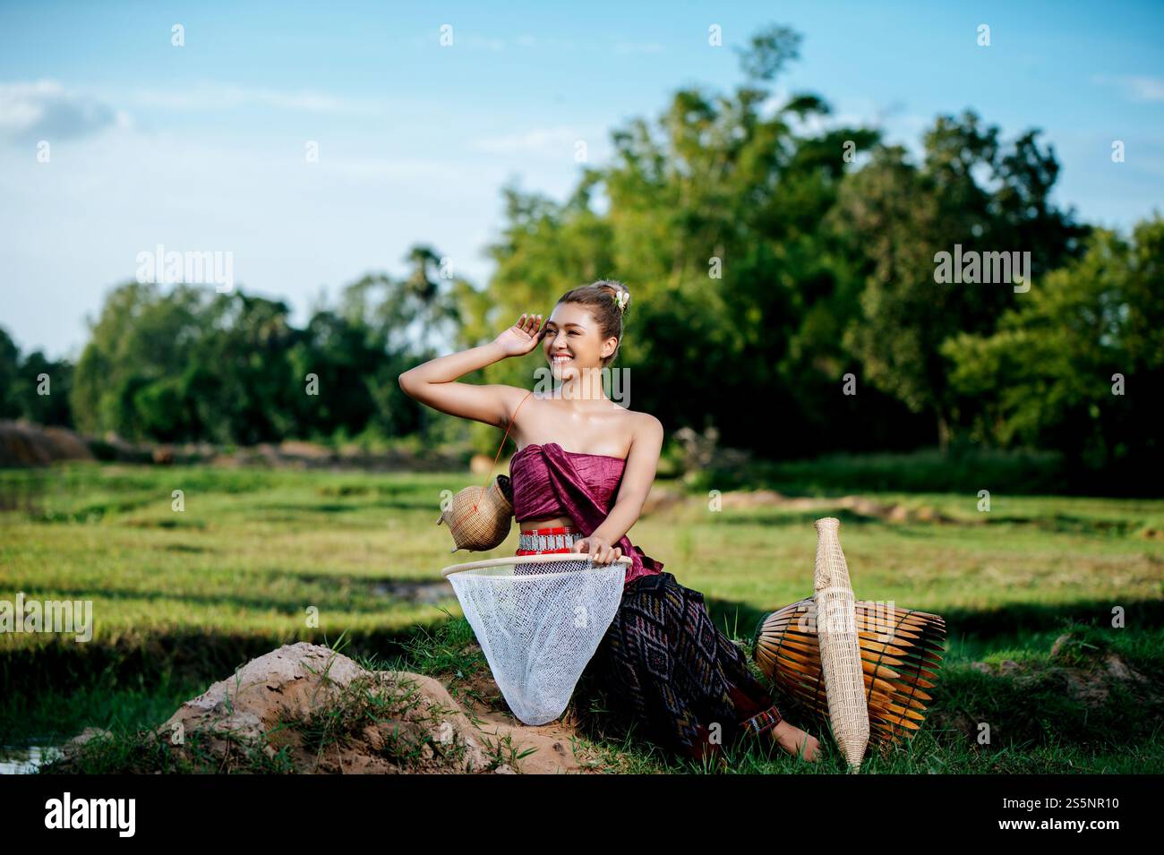 Portrait Young pretty Asian woman in beautiful Thai traditional clothes ...