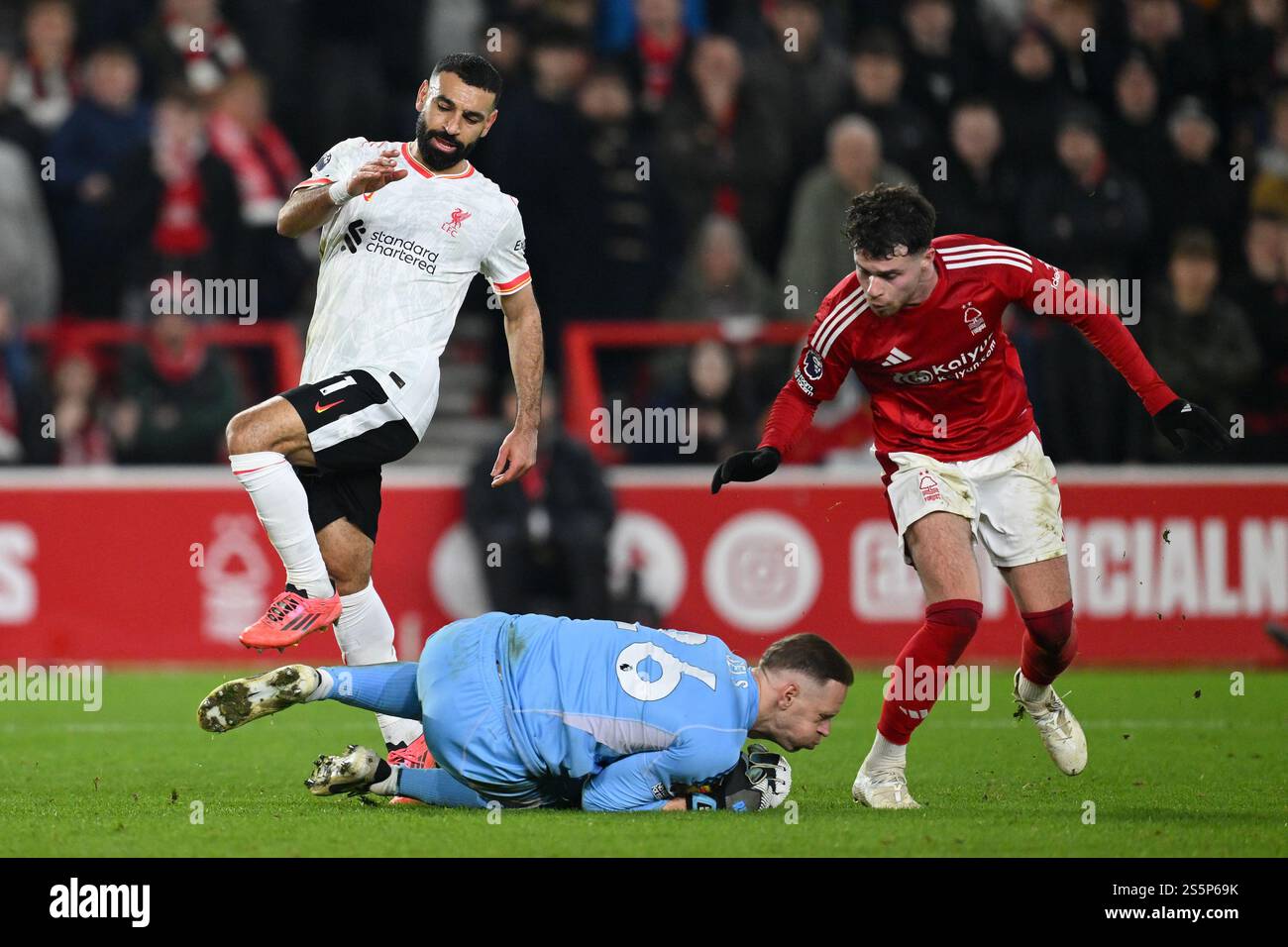 Matz Sels, Nottingham Forest goalkeeper saves the ball under pressure ...