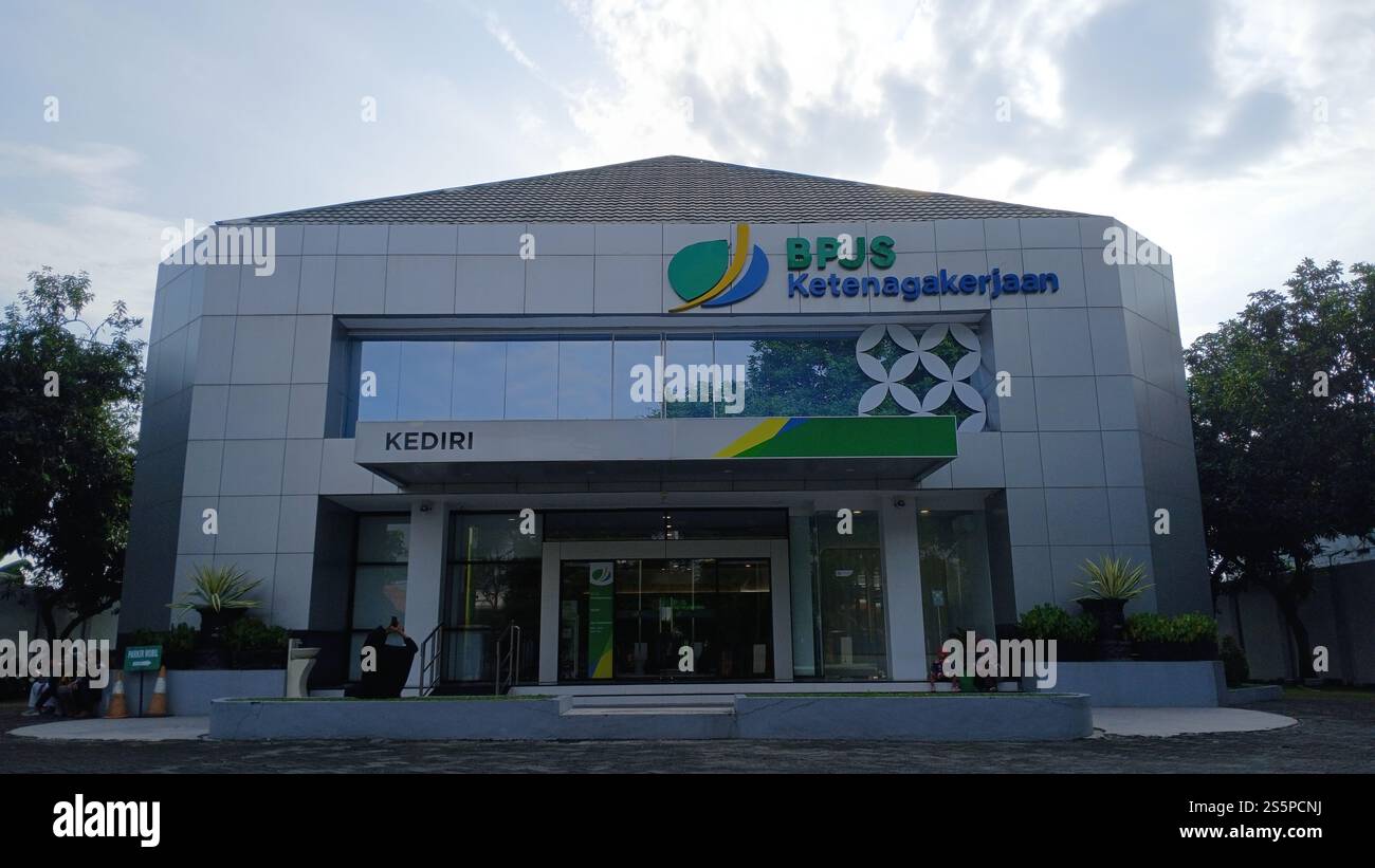 Bpjs ketenagakerjaan hi-res stock photography and images - Alamy