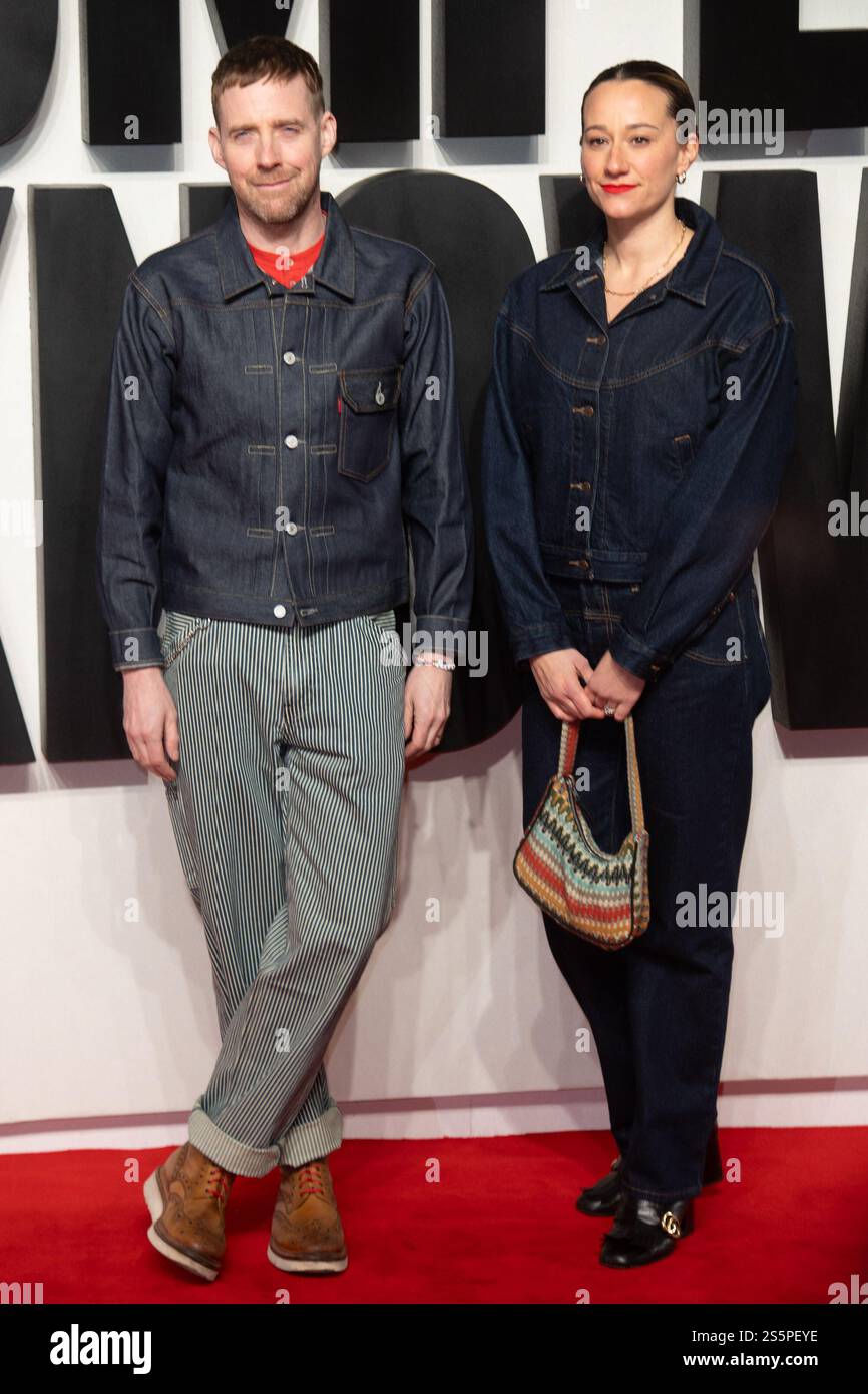 Kaiser chiefs ricky wilson and wife grace zito hi-res stock photography ...
