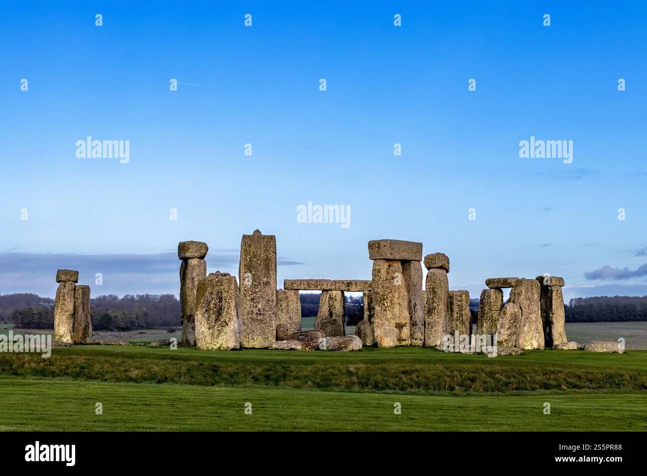 A stunning view of Stonehenge, the iconic prehistoric monument, set ...
