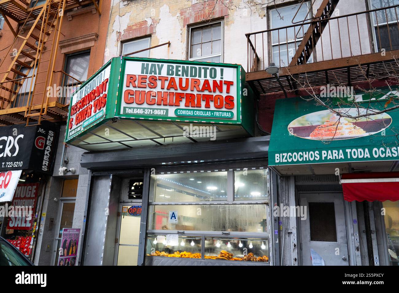 The popular Hay Bendito, Restaurant along 116th Street in Spanish ...