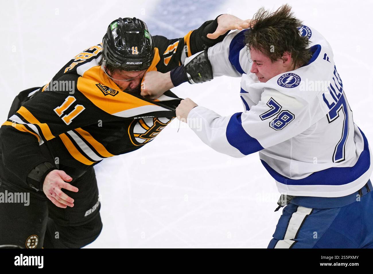 Tampa Bay Lightning defenseman Emil Lilleberg (78) lands a punch during ...