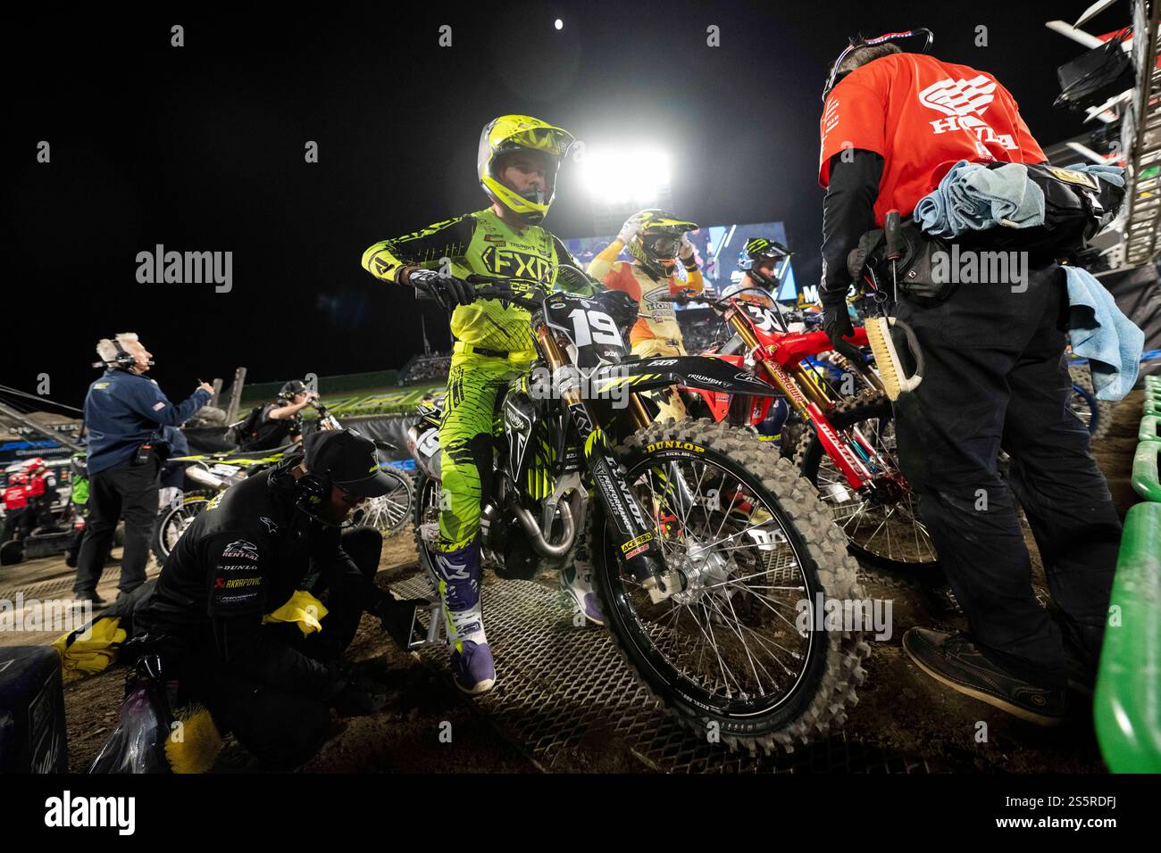 Anaheim, United States. 11th Jan, 2025. Jordan Smith (19) prepares for ...