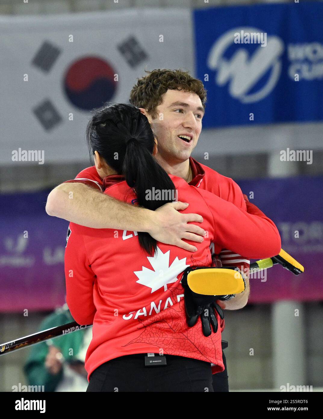 Turin, Italy. 14th Jan, 2025. Jessica Zheng(L) and Victor Pietrangelo ...