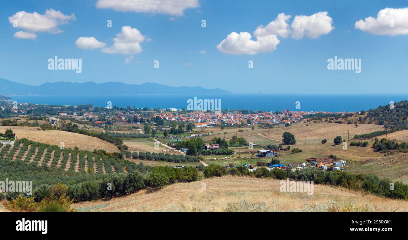 Beautiful summer sea coast view with rural scene (Athos Peninsula ...