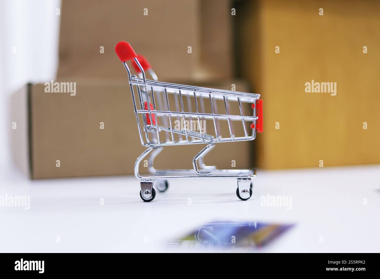 Shopping cart for Internet online shopping e-commerce online delivery ...