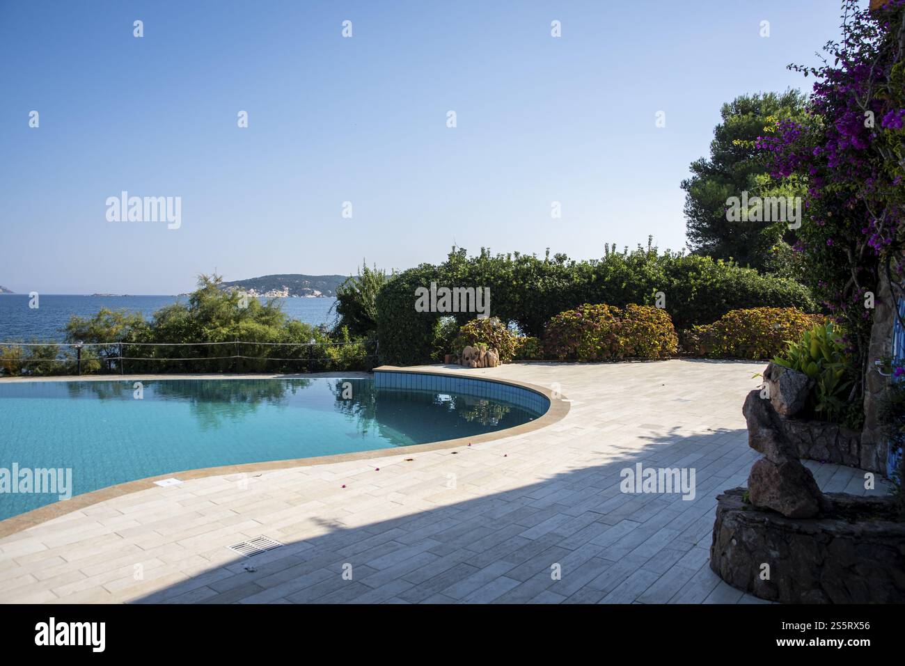 An infinity pool in front of the sea Stock Photo - Alamy